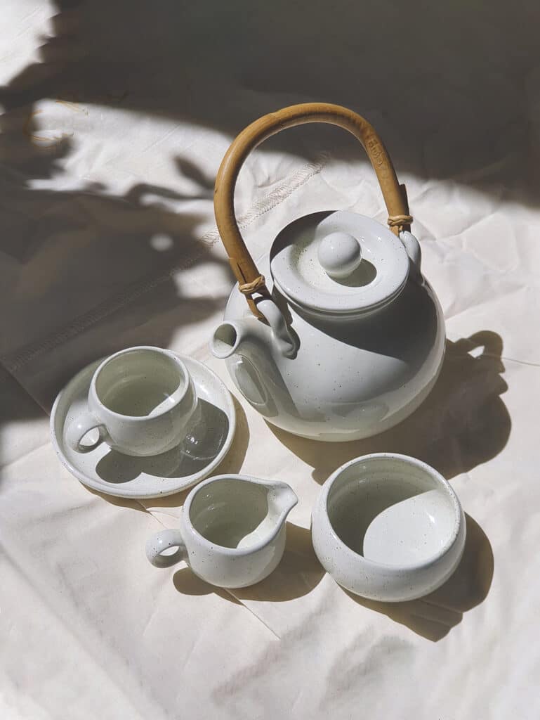 PENTIK FINLAND HALLA THÉIÈRE - Attique Paris